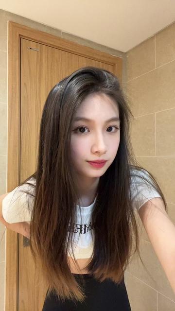 抖音琳园长🍰 2022-03-21|Linnn 无美颜|直播数据与分析报告 - 蝉妈妈数据