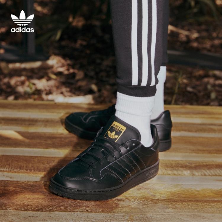 抖音adidas官方旗舰店 2021-11-04|1000万宝贝正在围观adidas新品直播，秋冬新款浮力送不停|直播数据与分析报告 - 蝉妈妈数据